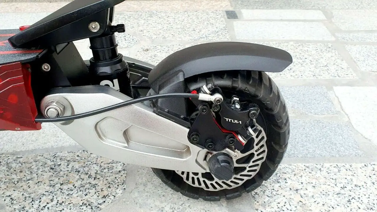 How to Ride an Electric Scooter for the First Time? 9 Amazing Tips